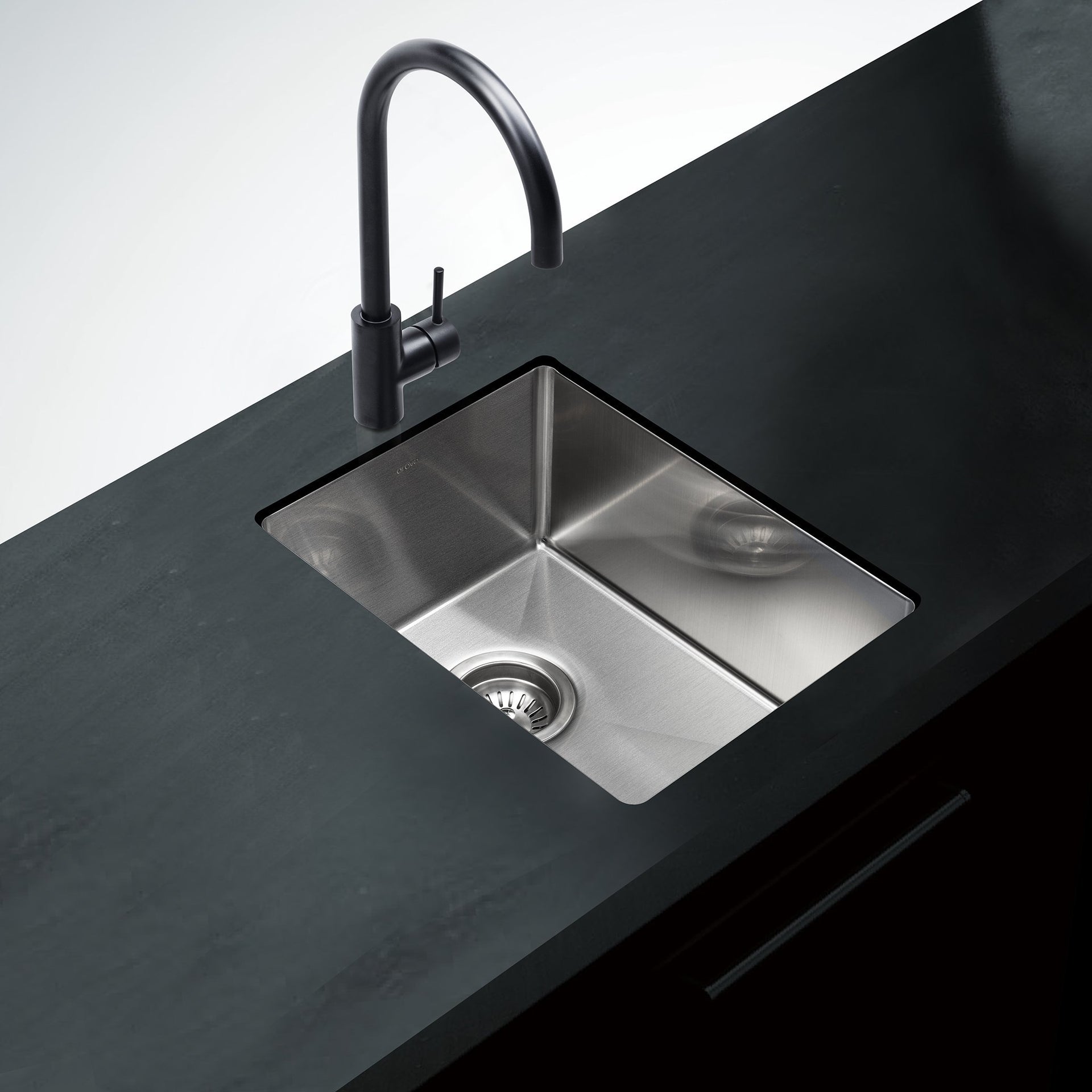 Sink – AROVA